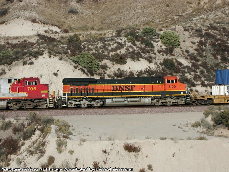 BNSF 1109